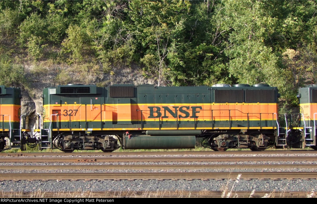 BNSF 327